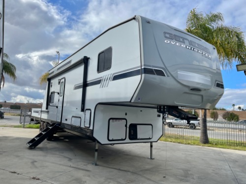 Genesis Supreme Overnighter 4016FS - Camping World of Menifee - 2196562