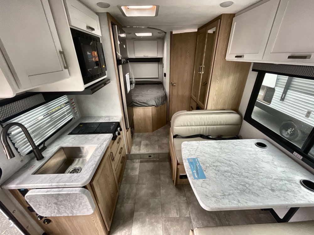 2026 Thor Freedom Elite 21HEF - Stock #2468956 | Menifee, CA | Camping ...