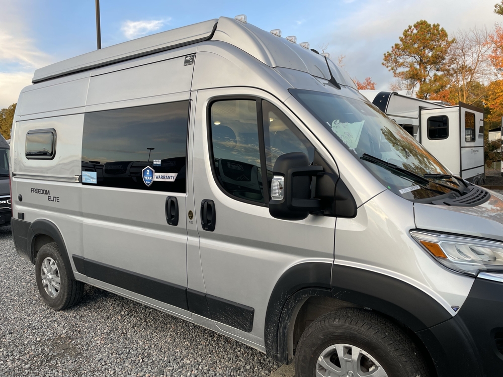 2026 Thor Freedom Elite 17D POP-TOP - Stock #2576000 | Ashland, VA ...