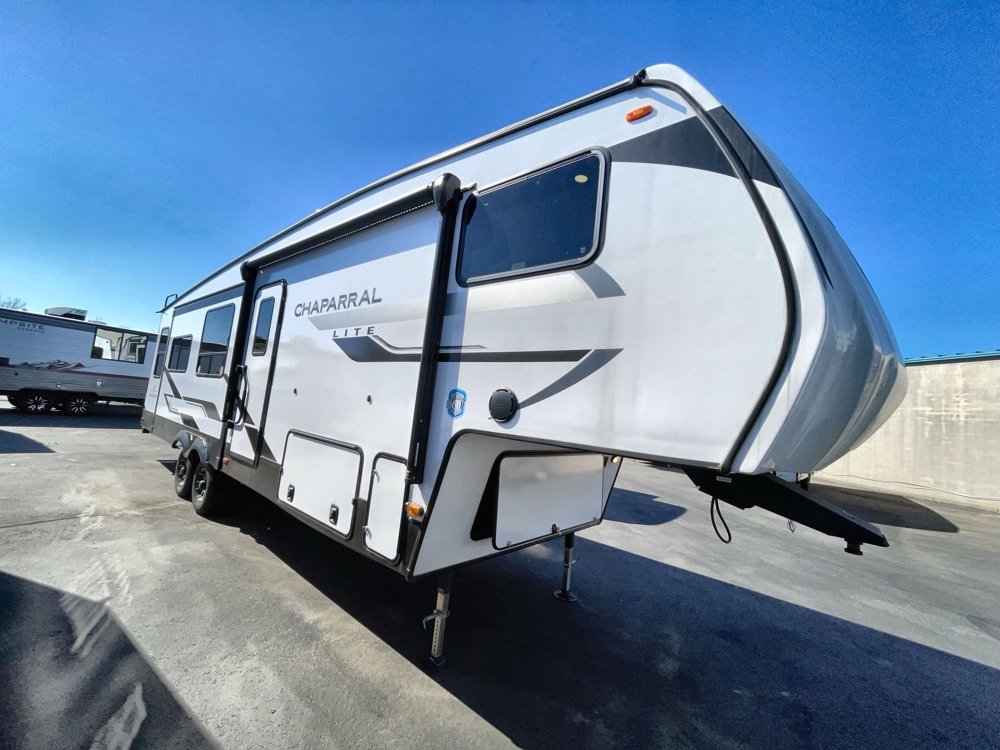 2025 Coachmen Chaparral Lite 30RLS - Stock #2515999 | Medford, OR ...