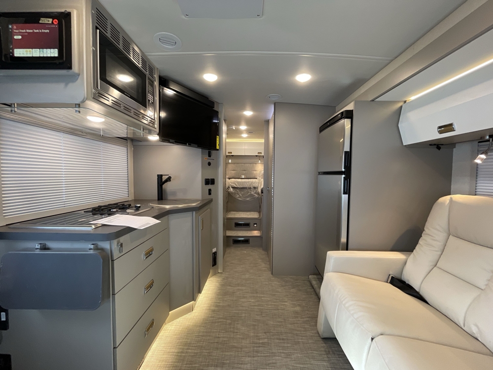 2025 Winnebago Navion 24R - Stock #2498033 | Meridian, ID | Camping World