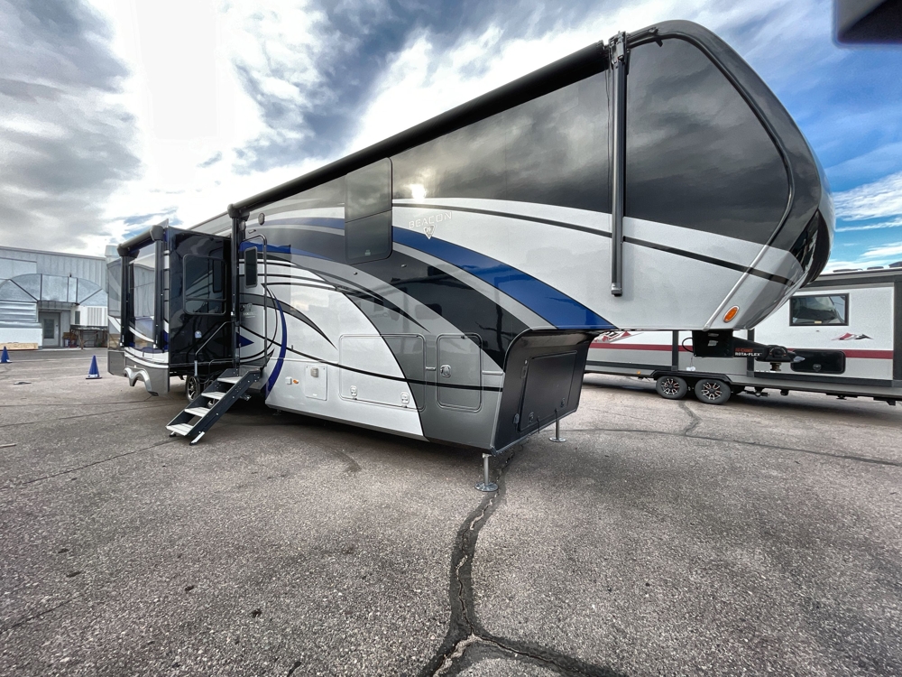 2022 Vanleigh Beacon 41LKB - Stock #2496847C | Mesa, AZ | Camping World