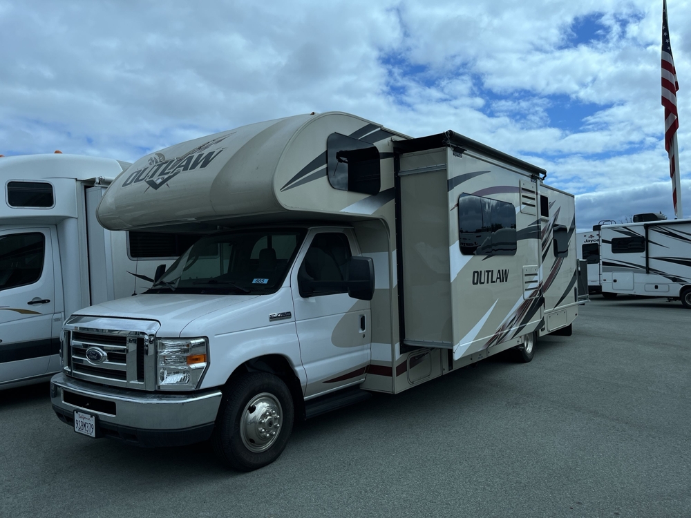 2020 Thor Outlaw 29J - Stock #3670800P | Morgan Hill, CA | Camping World