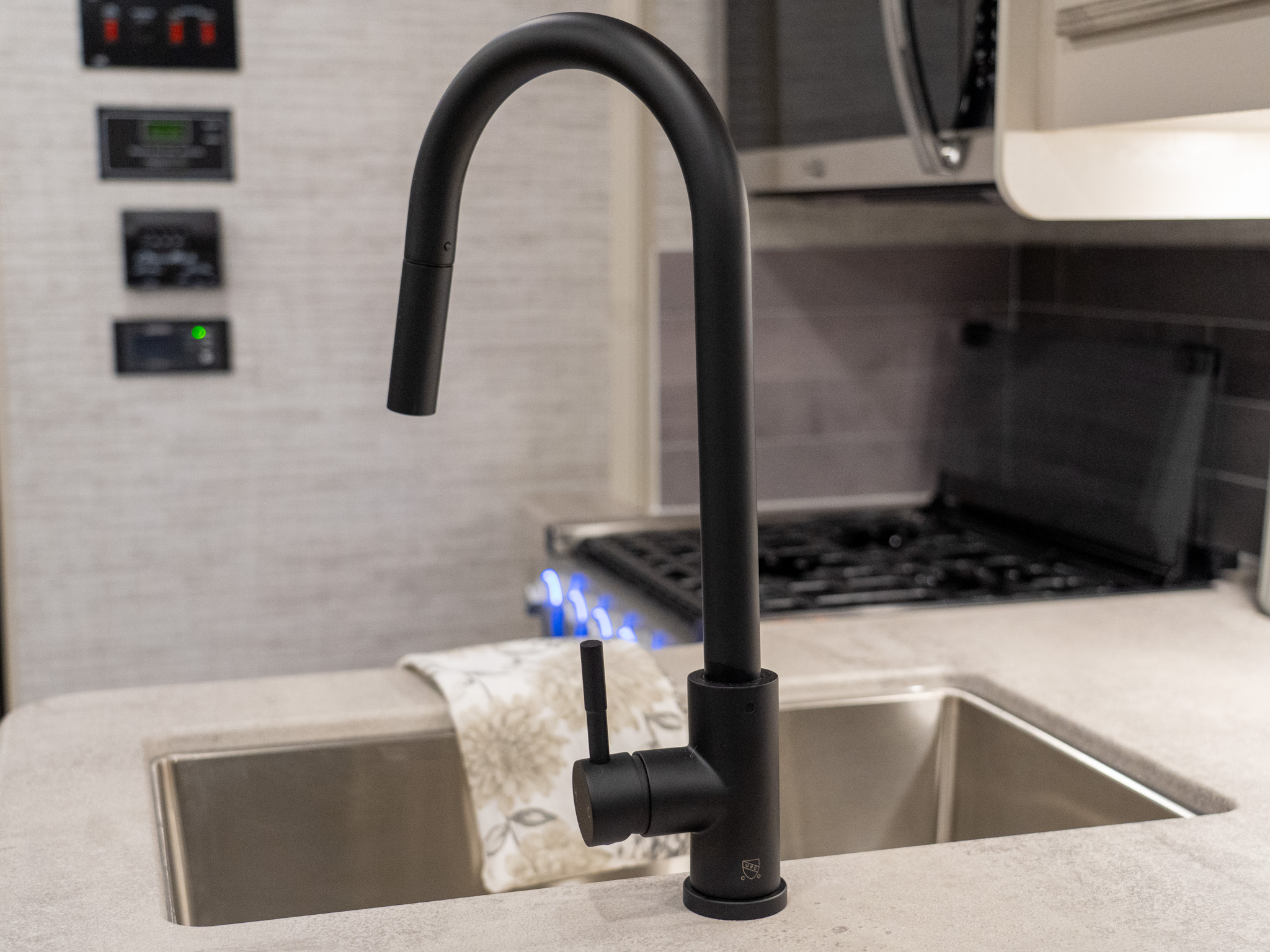 High-rise Kitchen Faucet