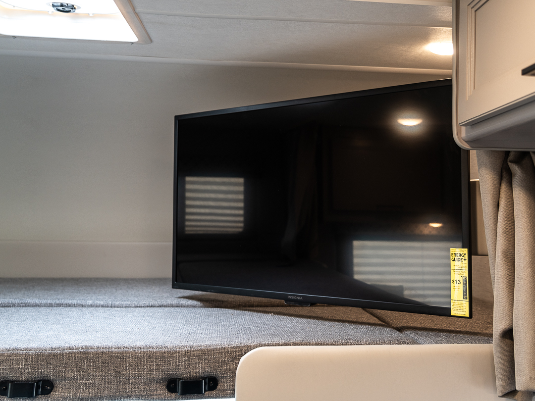Swiveling TV