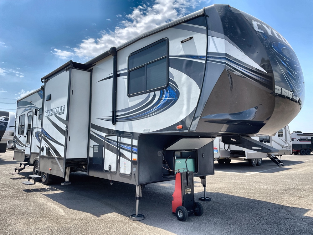 2017 Heartland Cyclone 3611 - Stock #2497550A | New River, AZ | Camping ...
