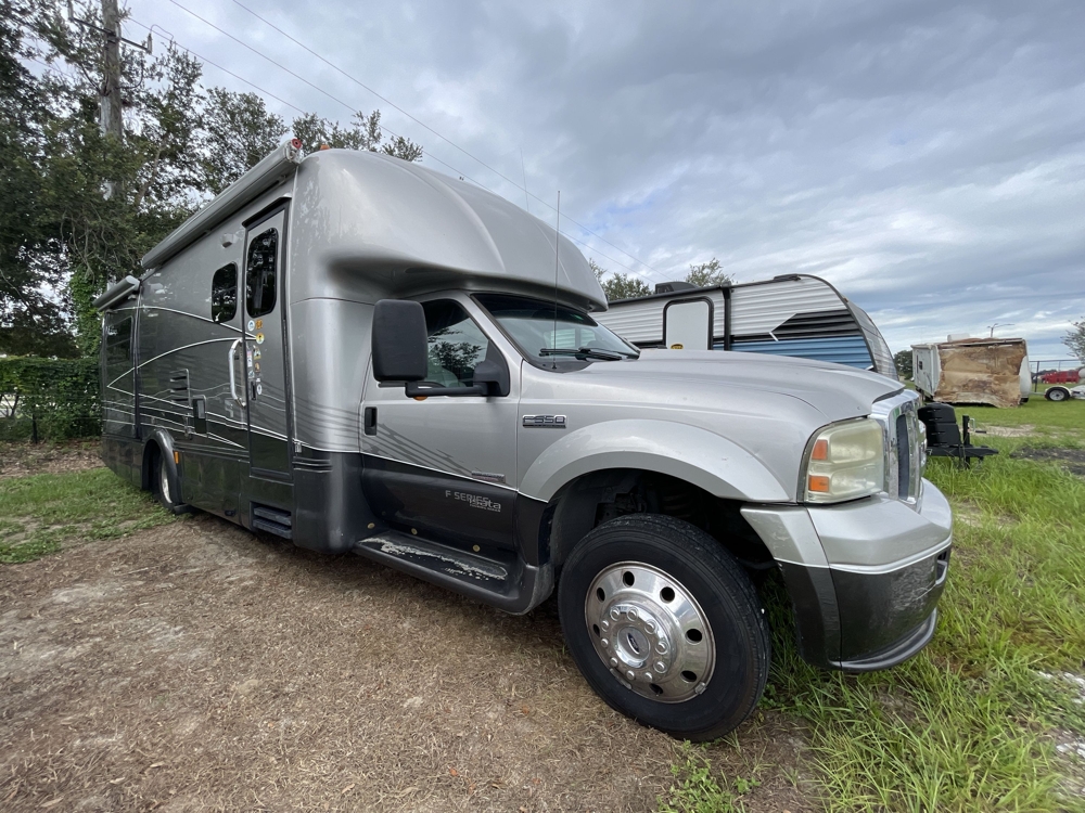 2007 Dynamax Isata 310D - Stock #2552031 | Summerfield, FL | Camping World