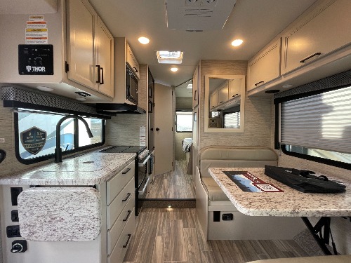 New or Used Thor Freedom Elite RVs for Sale - Camping World RV Sales