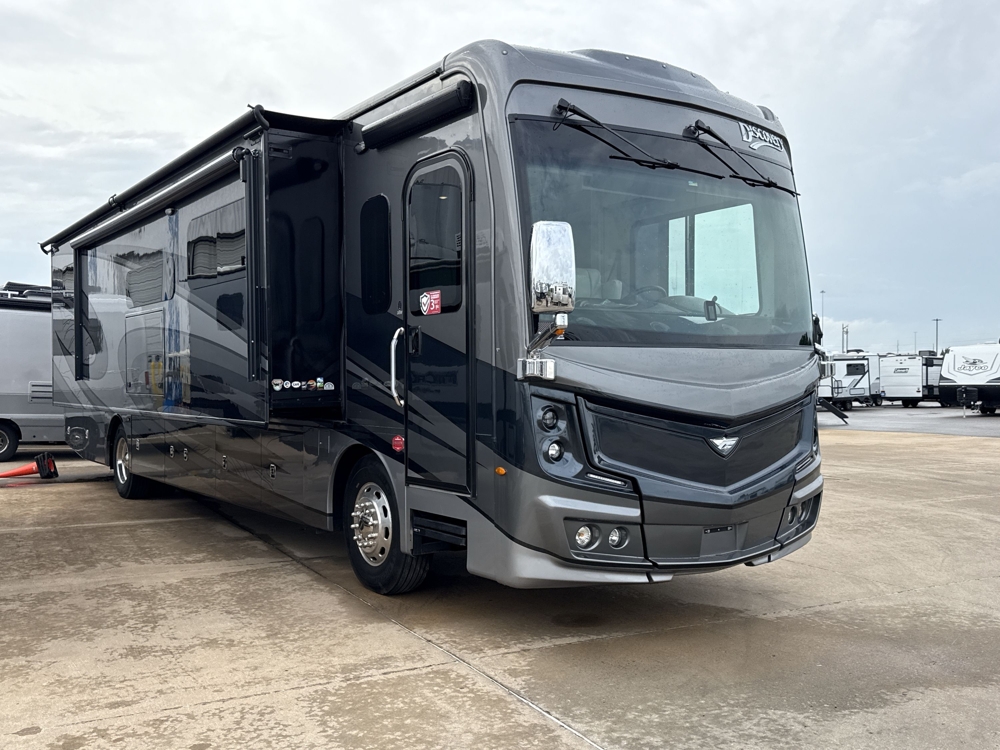 2024 Fleetwood Discovery 38W - Stock #2556307 | Oklahoma City, OK ...