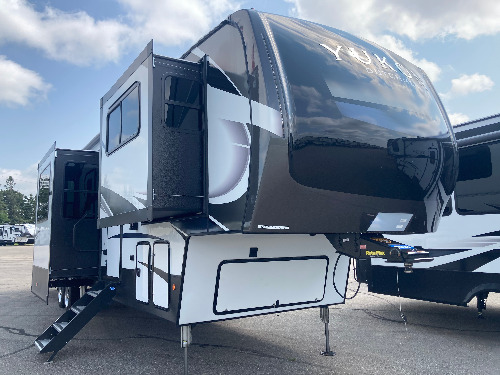New or Used Dutchmen Yukon 421FL RVs for Sale - Camping World RV Sales