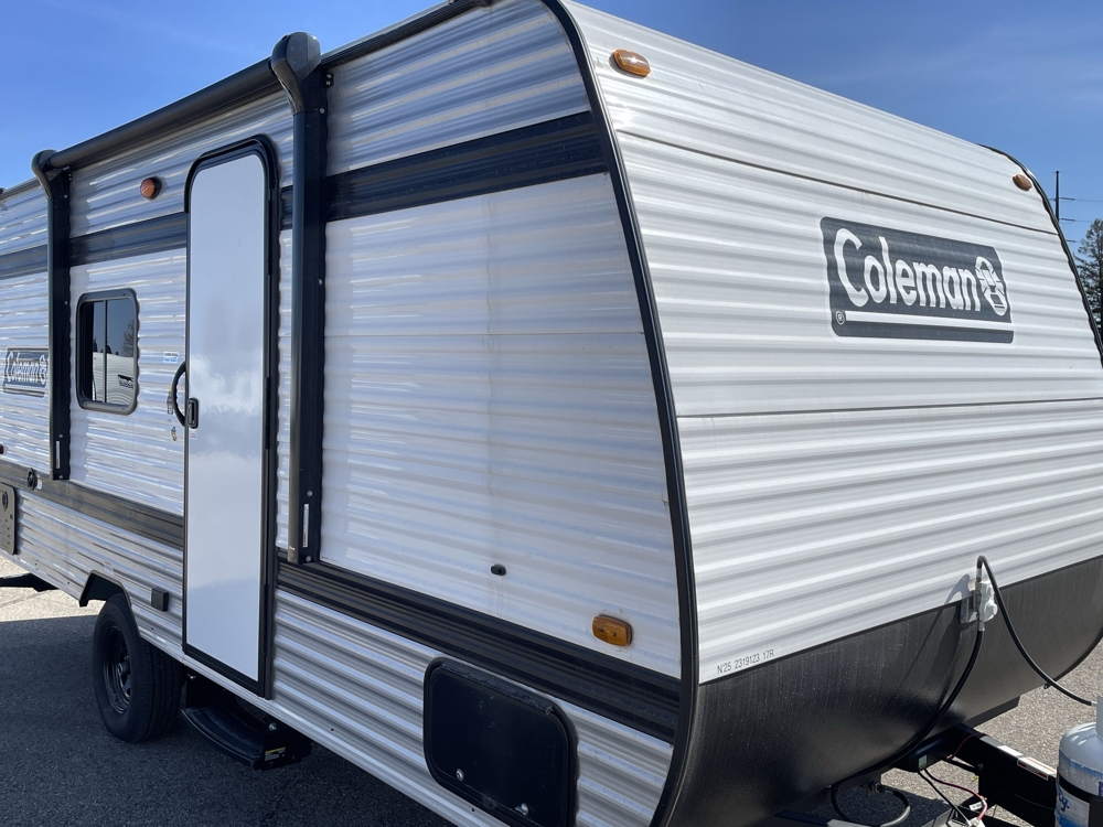 2025 Keystone Coleman 17R - Stock #2319123 | Onalaska, WI | Camping World