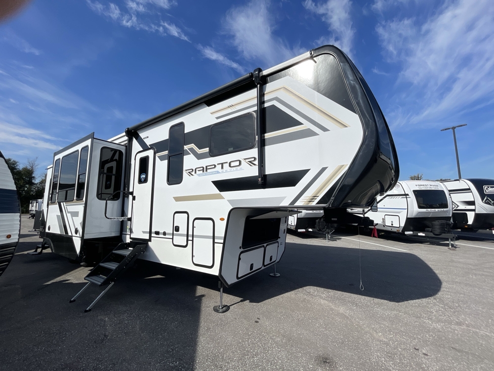 2025 Keystone Carbon 358 - Stock #2473996 | Orange Park, FL | Camping World