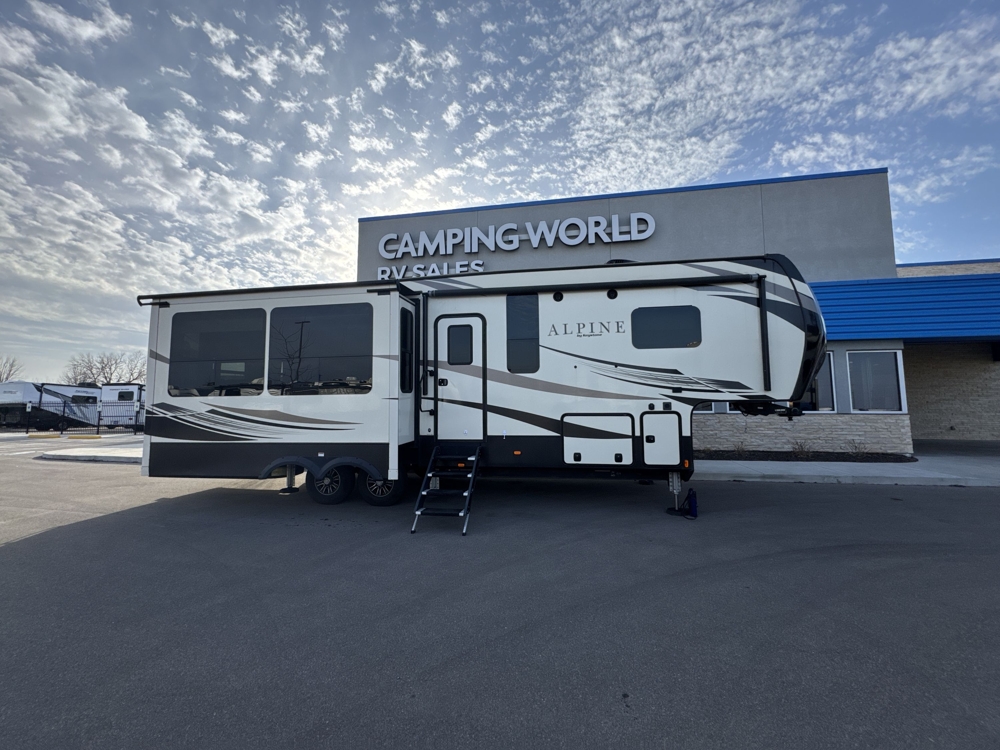 2019 Keystone Alpine 3401RS - Stock #2517098Z | Oshkosh, WI | Camping World