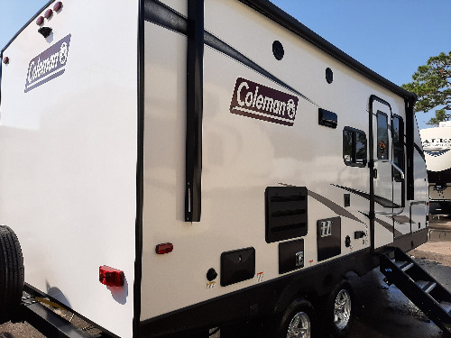 New or Used Travel Trailer Rear Bath RVs For Sale - Camping World RV Sales