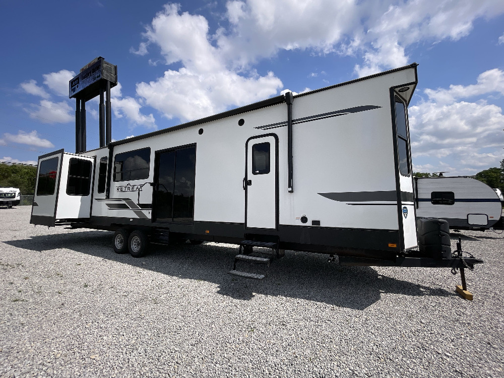 2023 Keystone Retreat 39RDEN - Stock #2559521 | Piqua, OH | Camping World