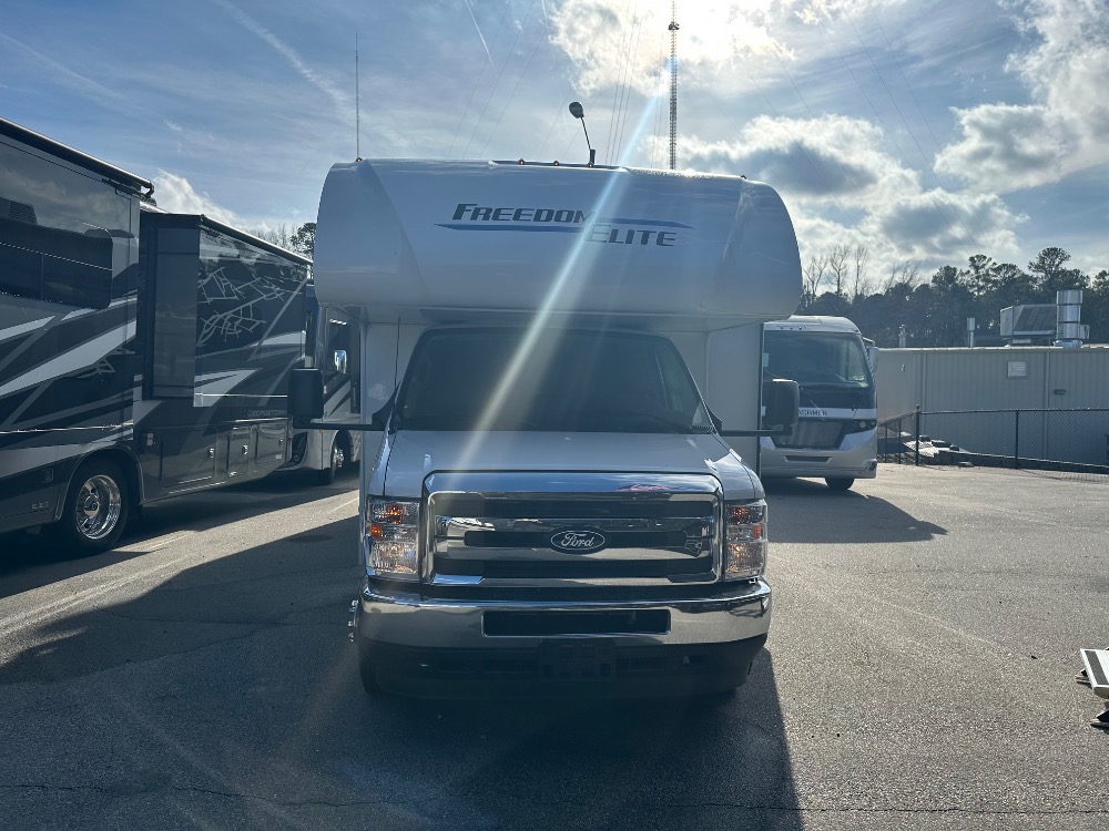 2026 Thor Freedom Elite 28HE - Stock #2548698 | Garner, NC | Camping World