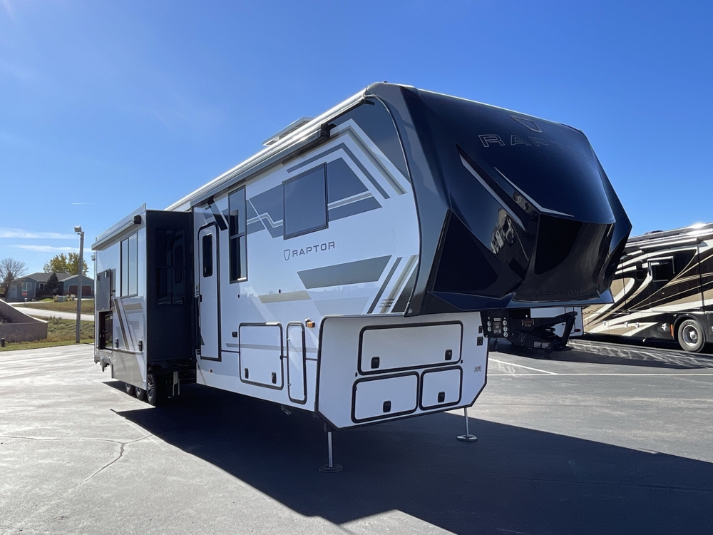 2026 Keystone Raptor 433 - Stock #2589474 | Summerset, SD | Camping World