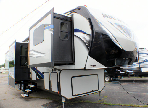 New or Used Keystone Avalanche RVs for Sale - Camping World RV Sales