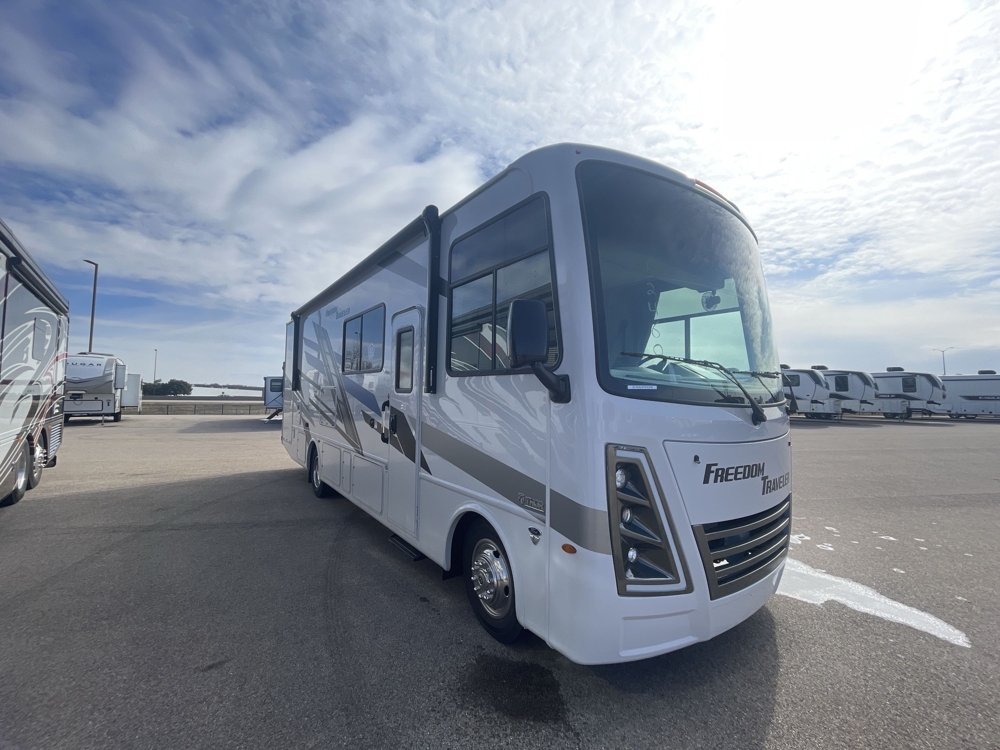 2025 Thor Freedom Traveler A29 - Stock #2469904 | Roscoe, IL | Camping ...