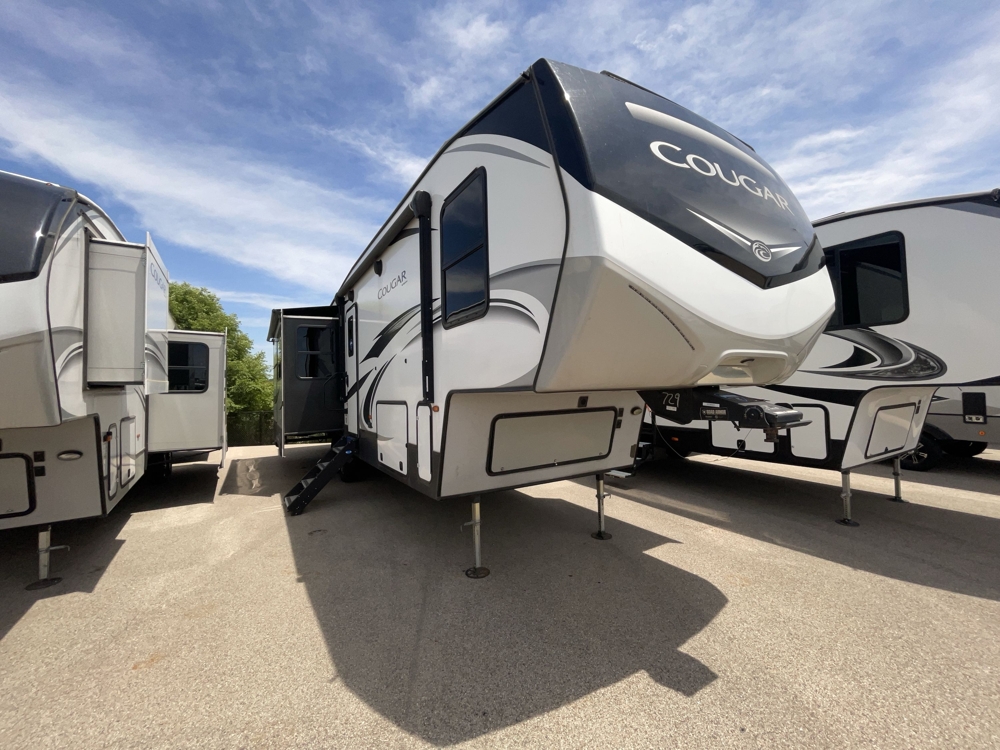 2020 Keystone Cougar 338RLK - Stock #2536931 | Roscoe, IL | Camping World