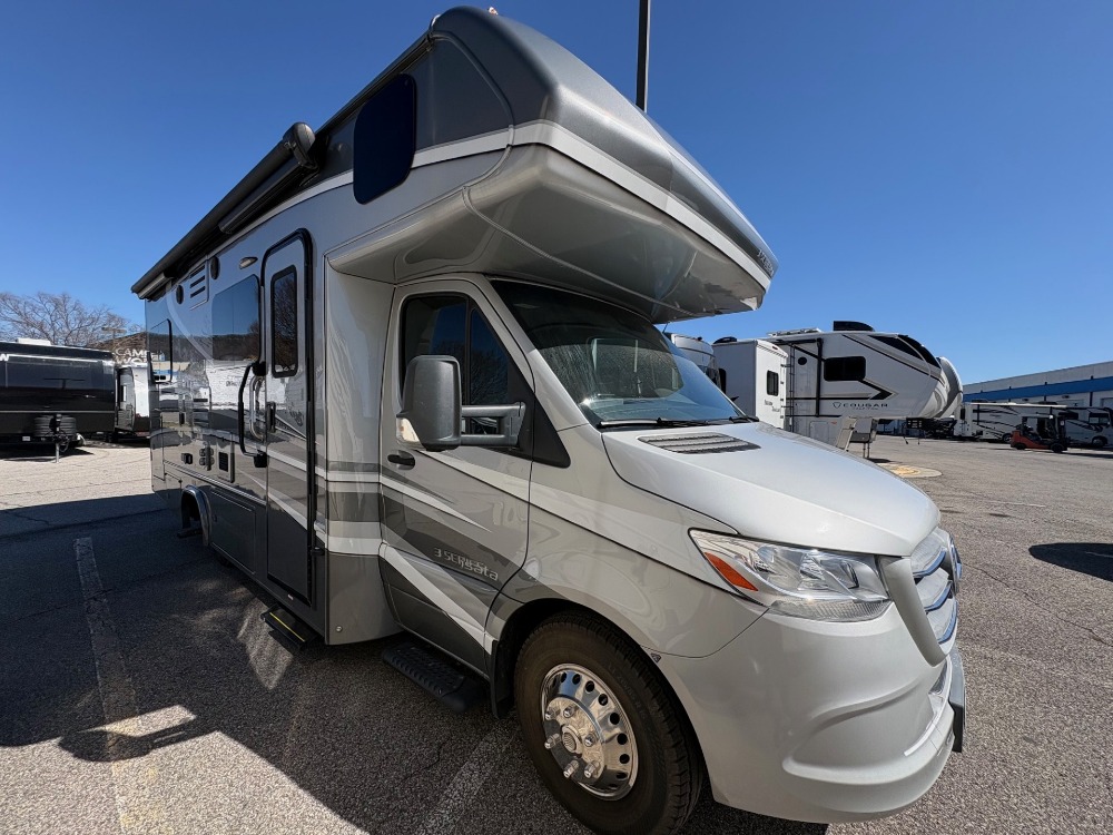 2020 Dynamax Isata 3 24RW - Stock #2656225Z | Roanoke, VA | Camping World