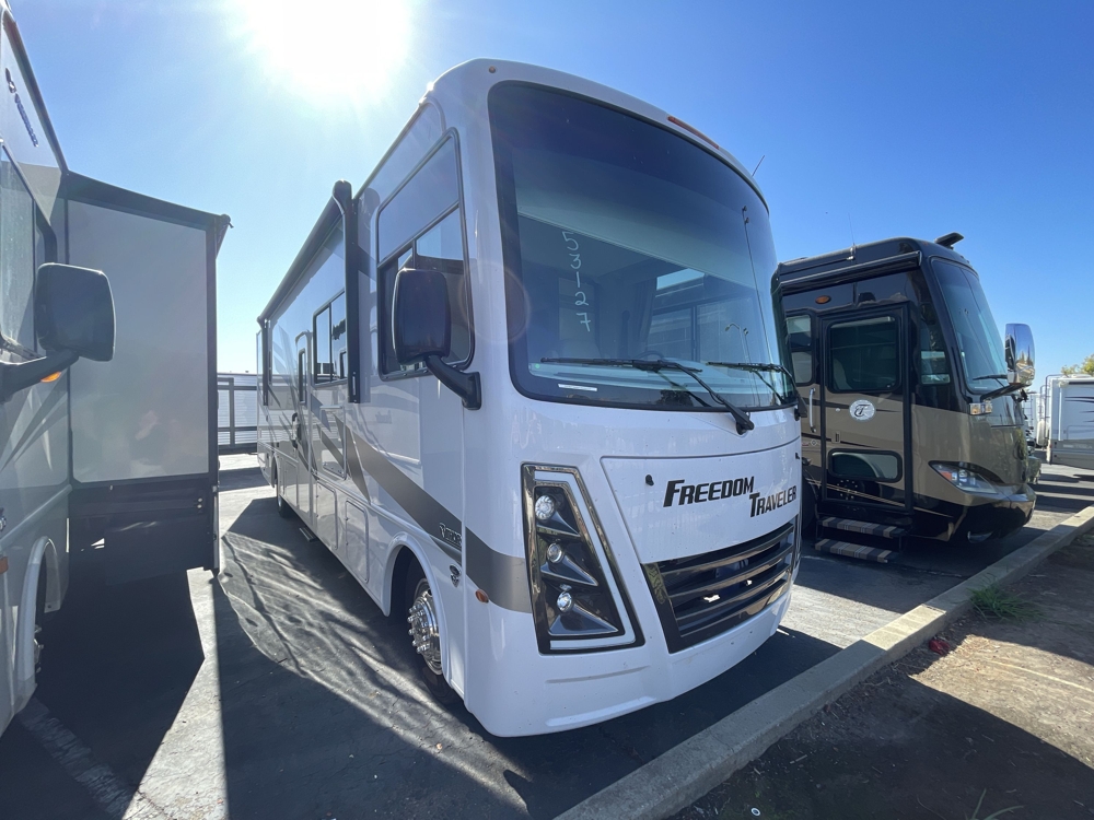 2026 Thor Freedom Traveler A32 - Stock #2497854 | Roseville, CA ...