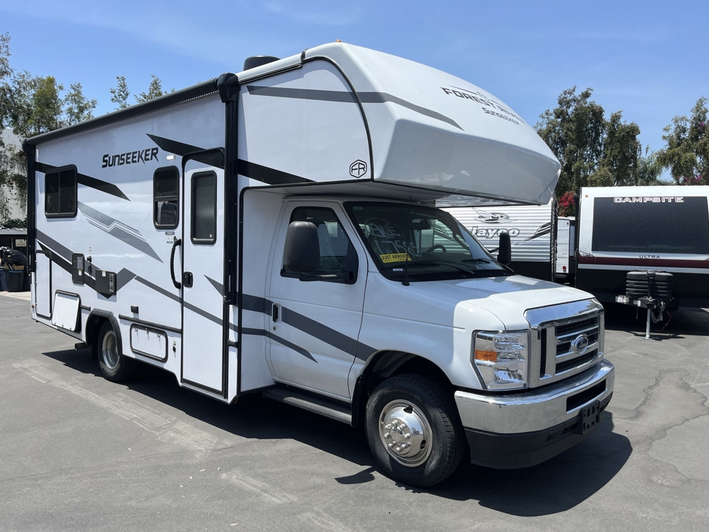 2025 Forest River Sunseeker Le 2350F - Stock #2497428 | San Diego, CA ...