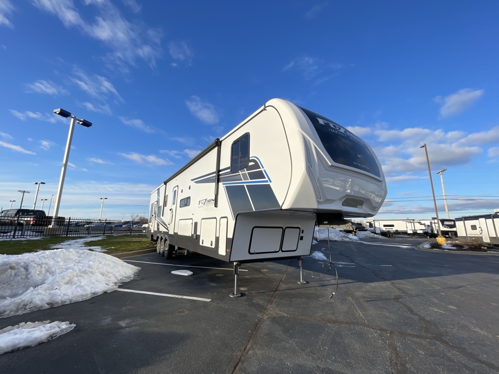 2025 Keystone Impact 415 - Stock #2474065 | Springfield, IL | Camping World