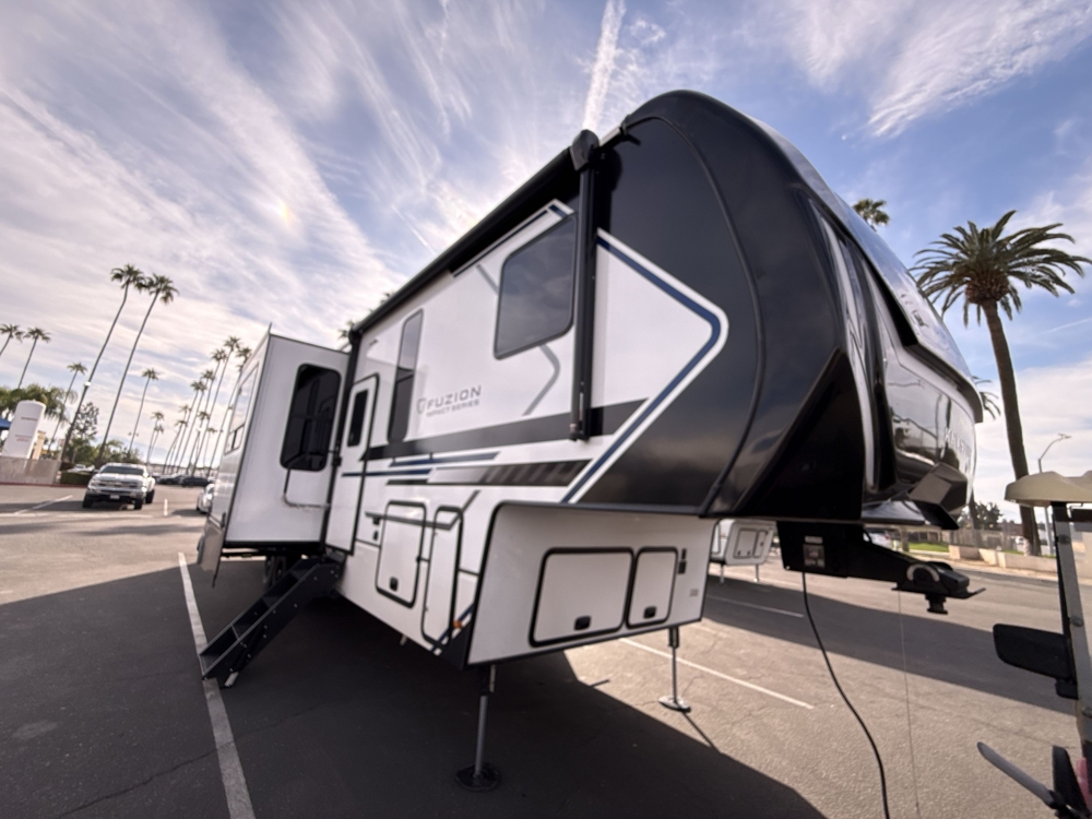 2026 Keystone Impact 367 - Stock #2595351 | Bakersfield, CA | Camping World