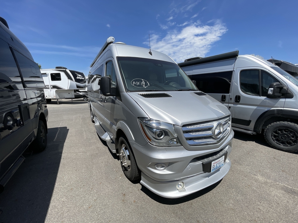 2016 Midwest Automotive Designs Weekender WEEKENDER 3500 SPRINTER ...