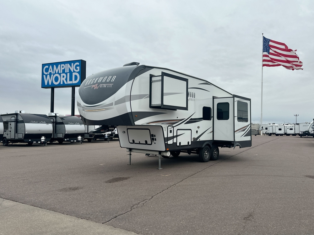 2022 Forest River Rockwood Ultra Lite 2445WS - Stock #2530198Z | Sioux ...