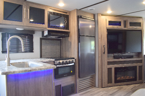 New or Used Crossroads Zinger 299RE RVs for Sale - Camping World RV Sales