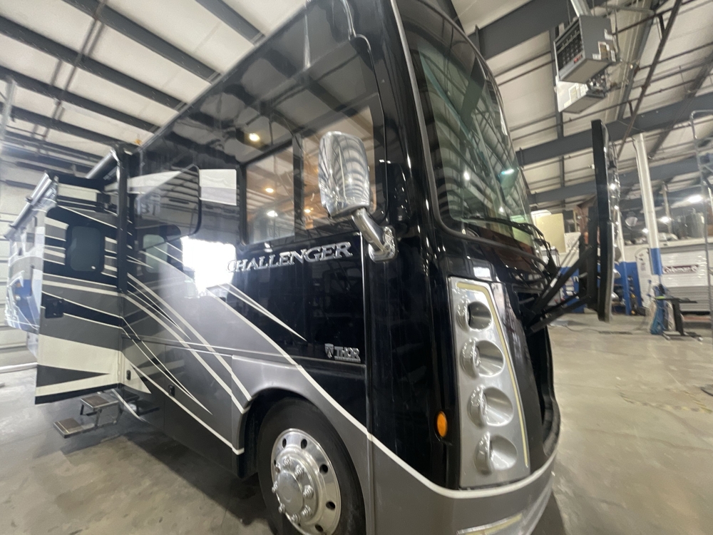 2022 Thor Challenger 37DS - Stock #2245595A | Meridian, ID | Camping World