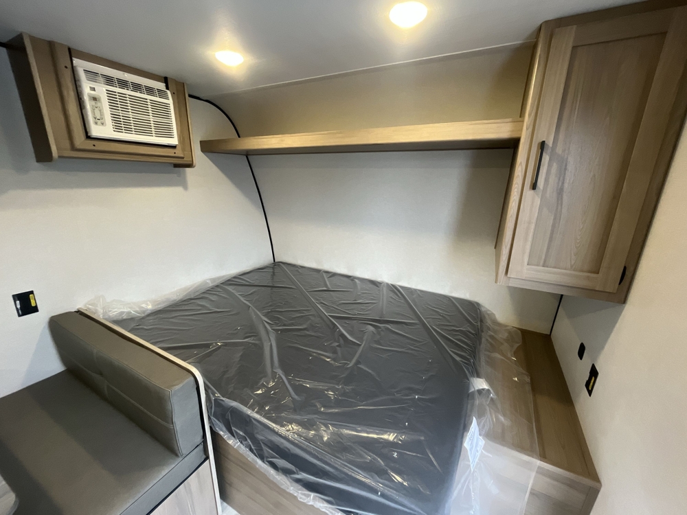 2025 Keystone Coleman 17B - Stock #2437334 | Syracuse, NY | Camping World