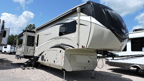 New or Used Jayco Pinnacle RVs for Sale - Camping World RV Sales
