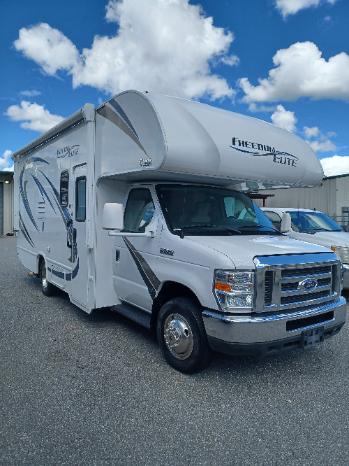 New or Used Thor Freedom Elite RVs for Sale - Camping World RV Sales