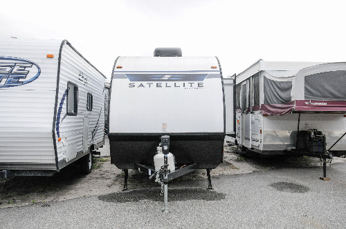 New or Used Starcraft Satellite RVs for Sale - Camping World RV Sales