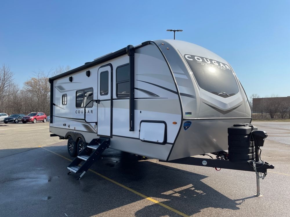 2024 Keystone Cougar 22MLS - Stock #2399362 | Dover, FL | Camping World