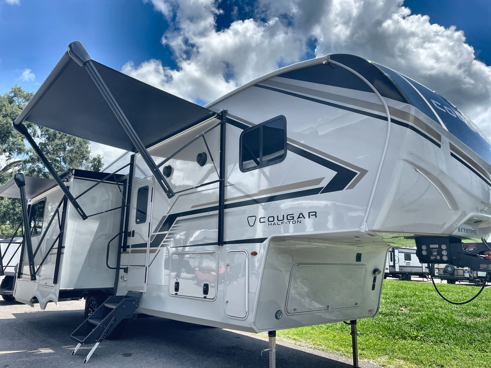 2026 Keystone Cougar 26RKE - Stock #2536183 | Dover, FL | Camping World