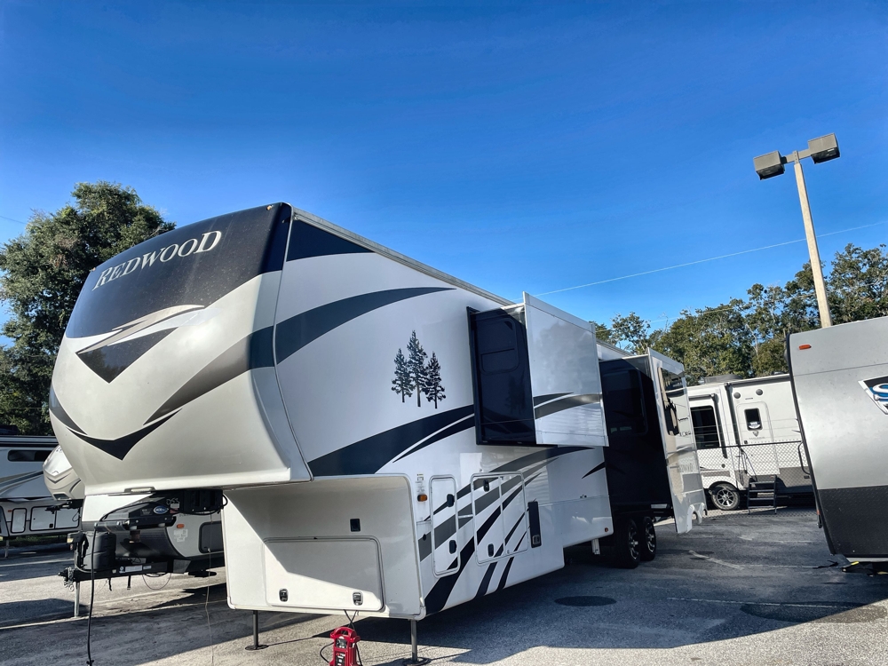 Camping World Dover Fl