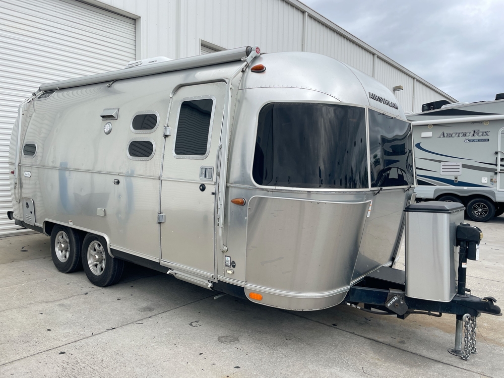 2021 Airstream Flying Cloud 23CB BUNK - Stock #2632442 | Dover, FL ...