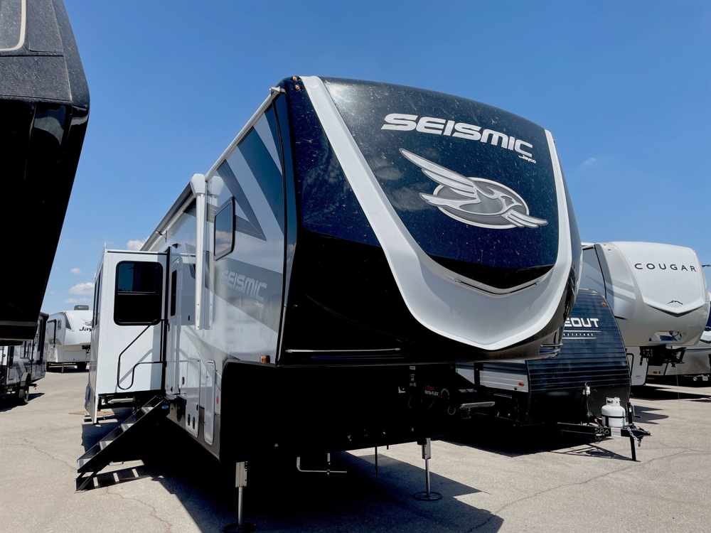 2025 Jayco Seismic 395 - Stock #2523427 | Tucson, AZ | Camping World