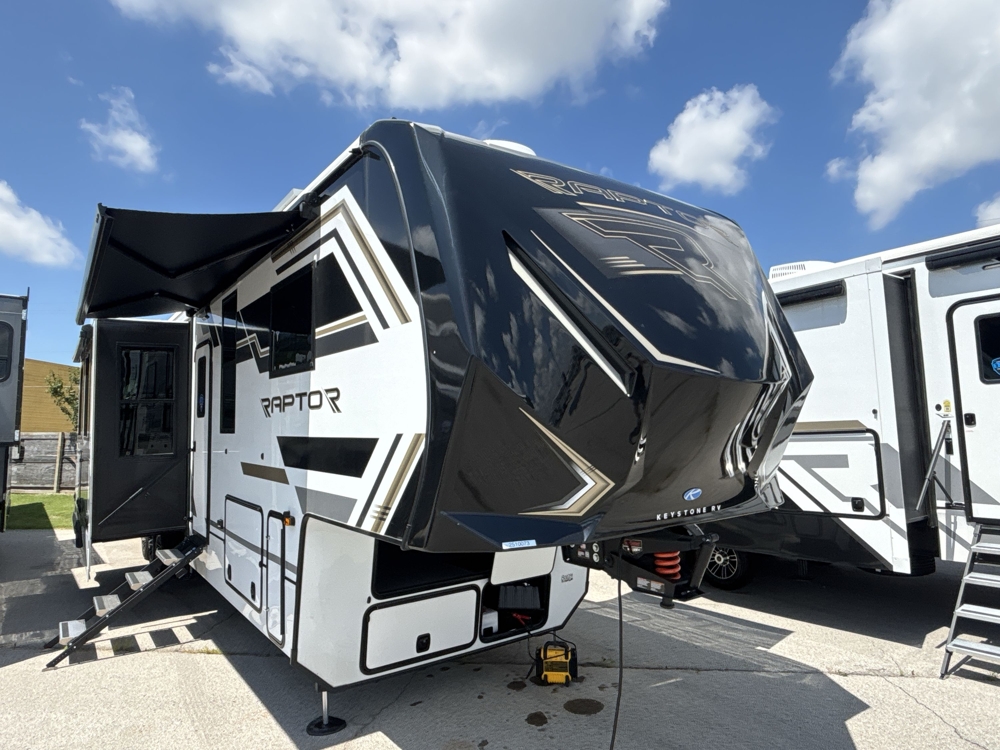 2025 Keystone Raptor 430 - Stock #2510073 | Tulsa, OK | Camping World