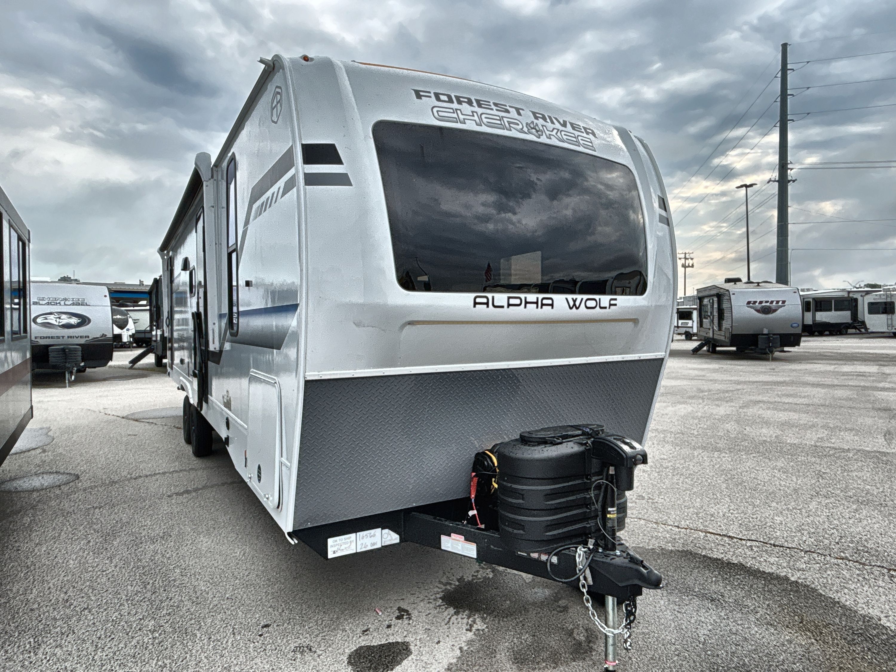 alpha wolf black label