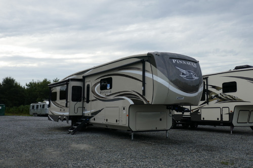 New or Used Jayco Pinnacle RVs for Sale - Camping World RV Sales