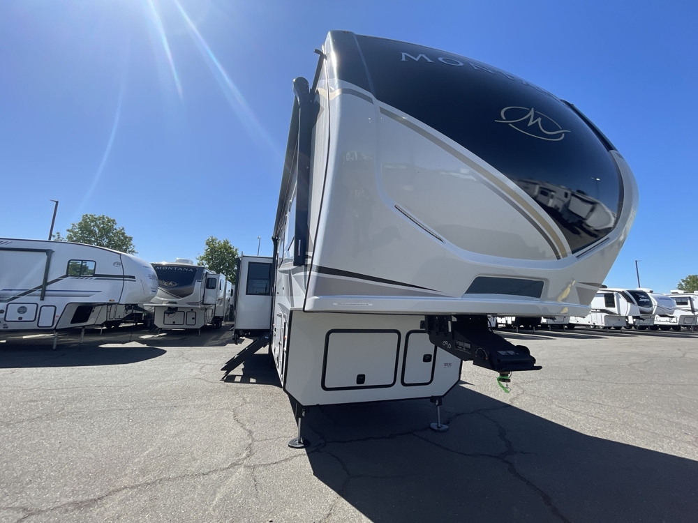 2025 Keystone Montana 3231CK - Stock #2493685 | Vacaville, CA | Camping ...
