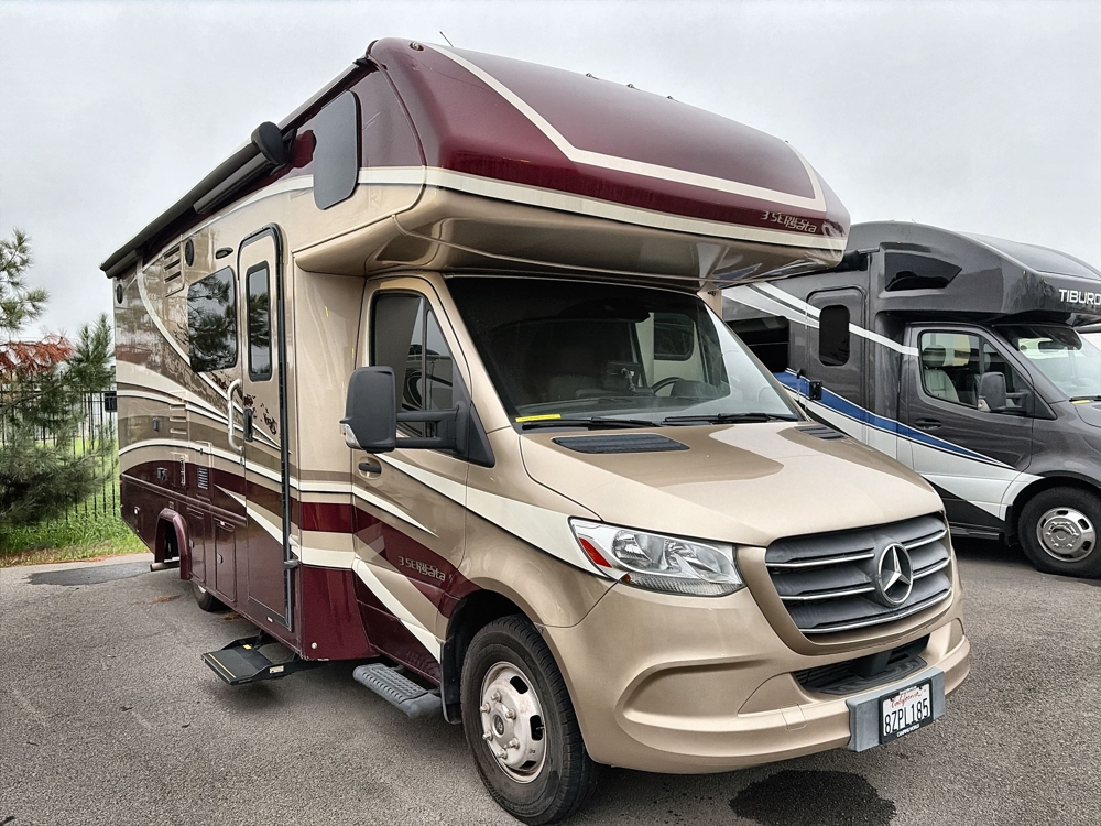 2020 Dynamax Isata 3 24FW - Stock #2573949P | Vacaville, CA | Camping World