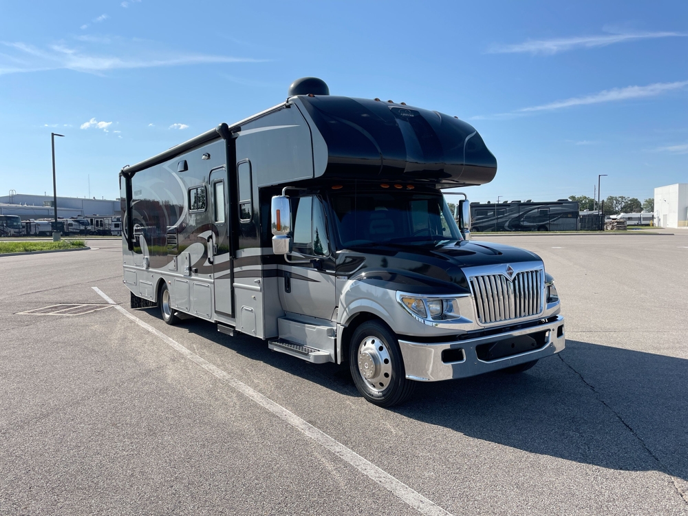 2015 Nexus Rv Phantom 32SC - Stock #2594937Z | Wichita, KS | Camping World