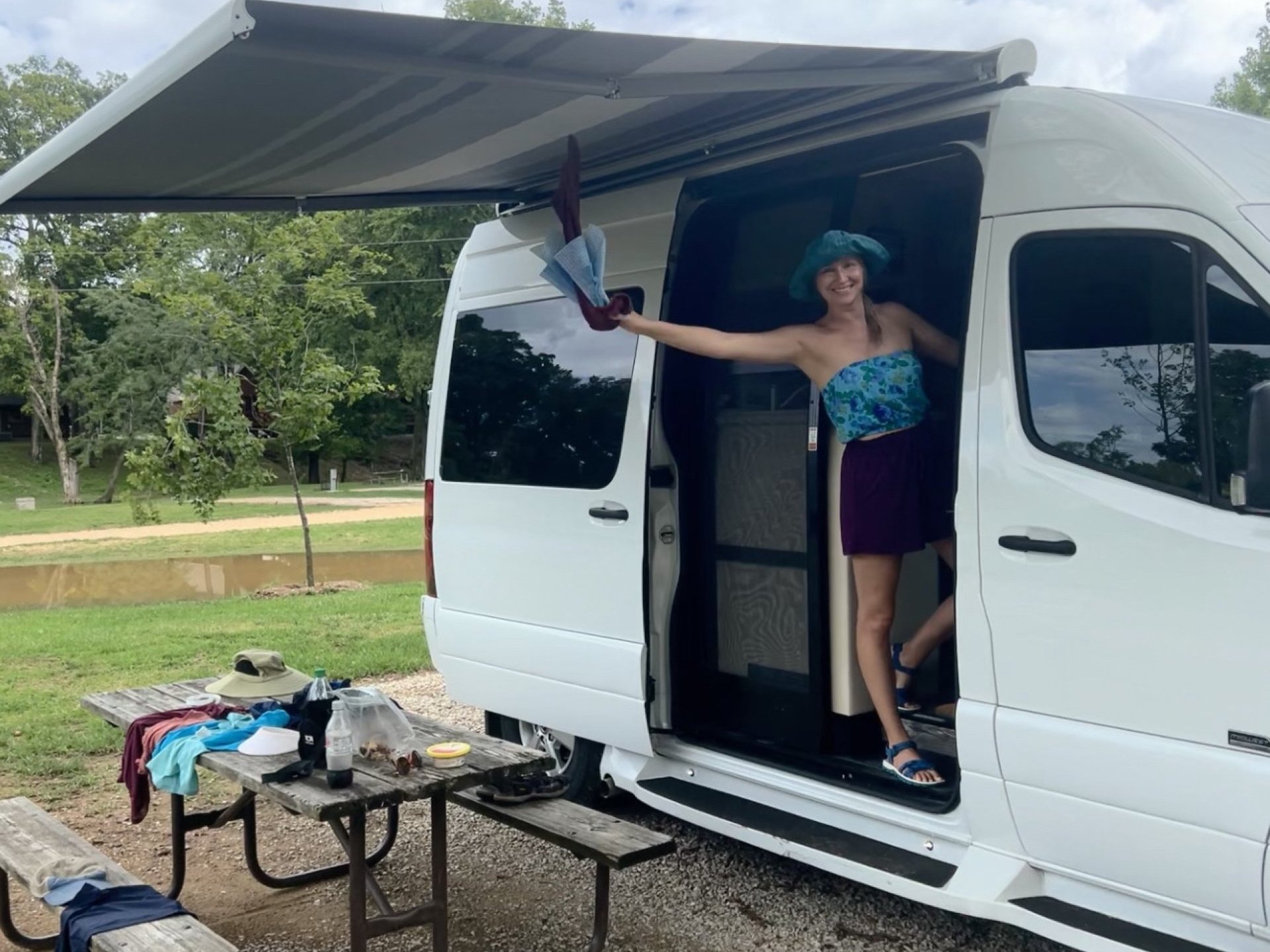 2021 MIDWEST AUTOMOTIVE DESIGNS PASSAGE 144 Mercedes-Benz Sprinter ...