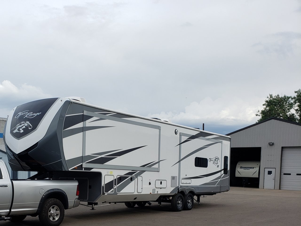2018 HIGHLAND RIDGE OPEN RANGE 3X 384RLS - Good Sam RV Rentals
